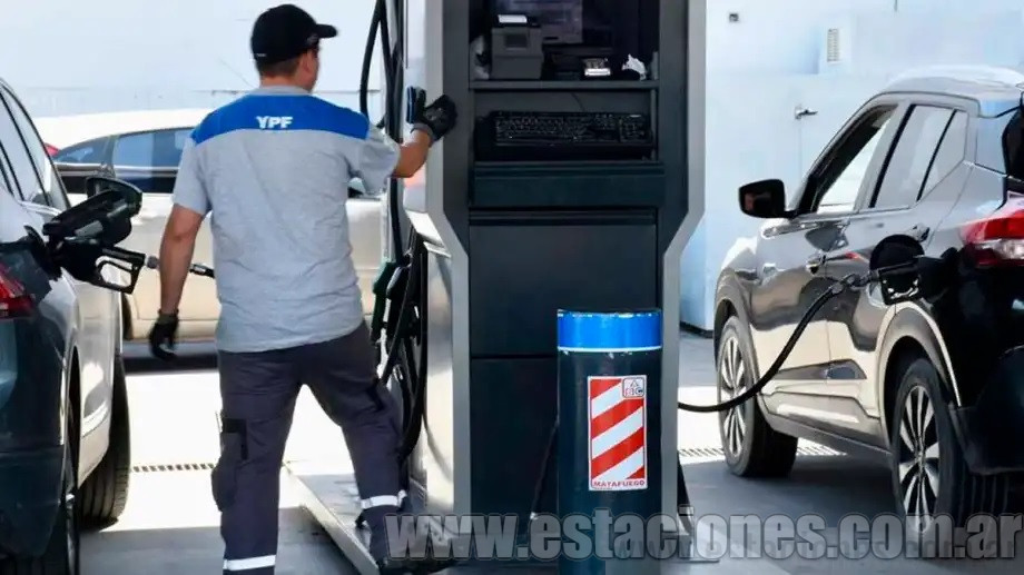 Aumento de combustible: por qué subiría la nafta en abril - estaciones ...