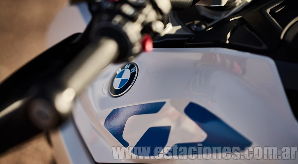 BMW suma una nueva moto tope de gama en la Argentina - estaciones.com.ar
