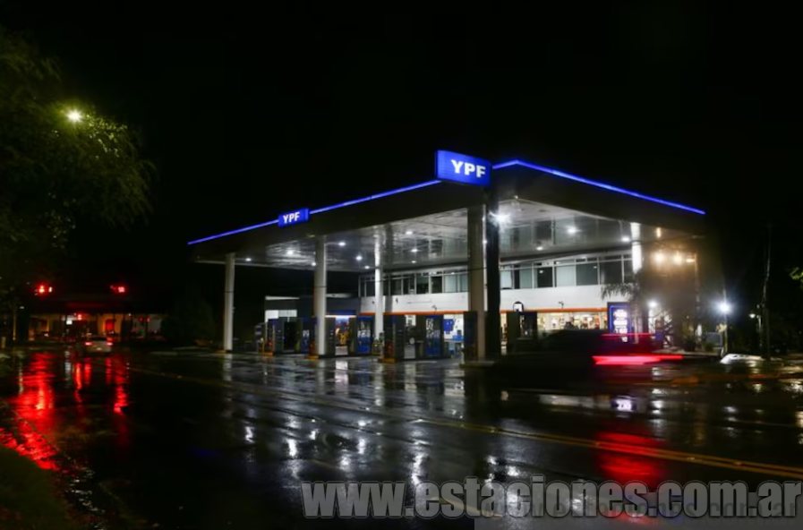 Nafta más barata a la madrugada: cuáles serán las primeras estaciones de servicio de YPF con ...
